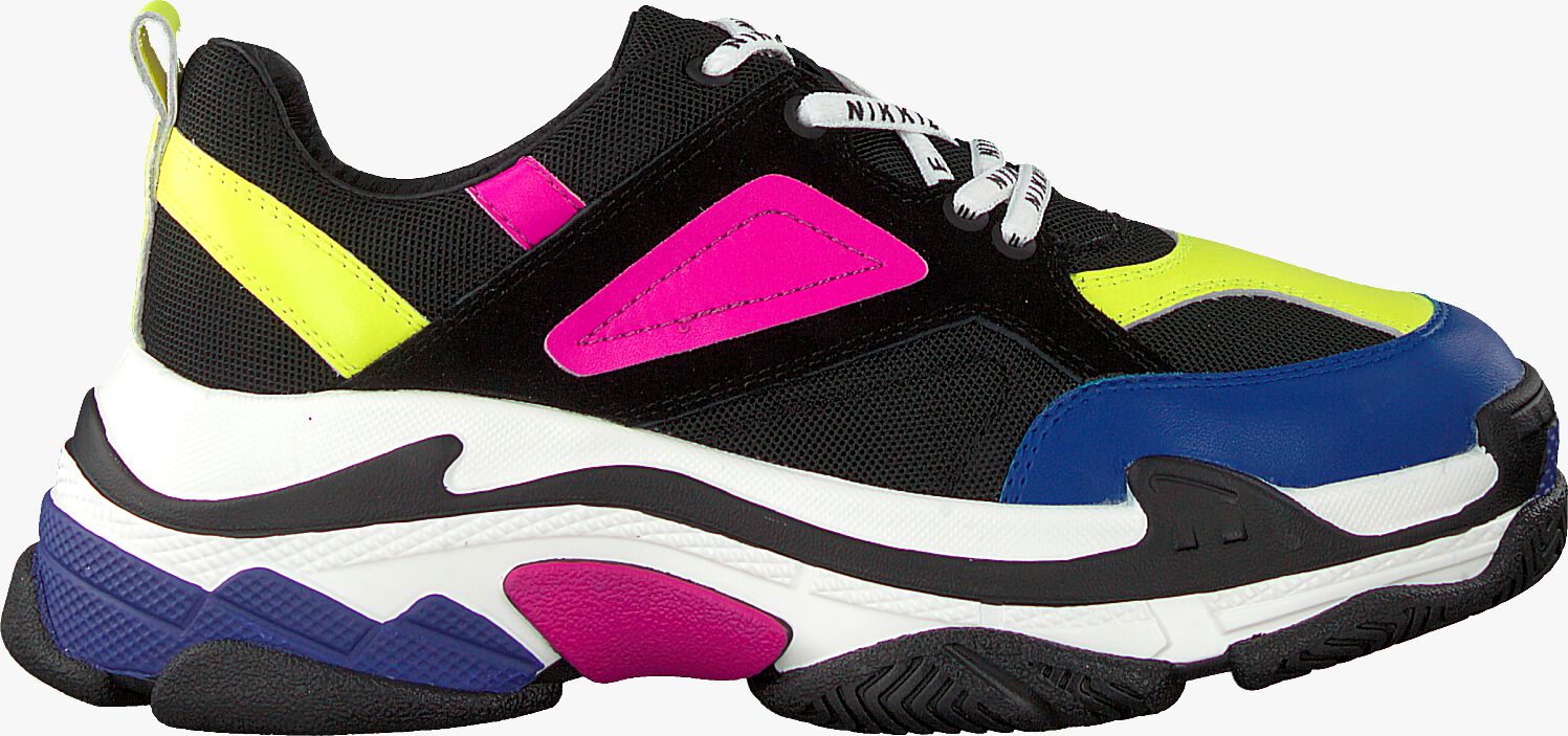 NIKKIE Baskets basses CHUNCKY SNEAKER en noir | Omoda