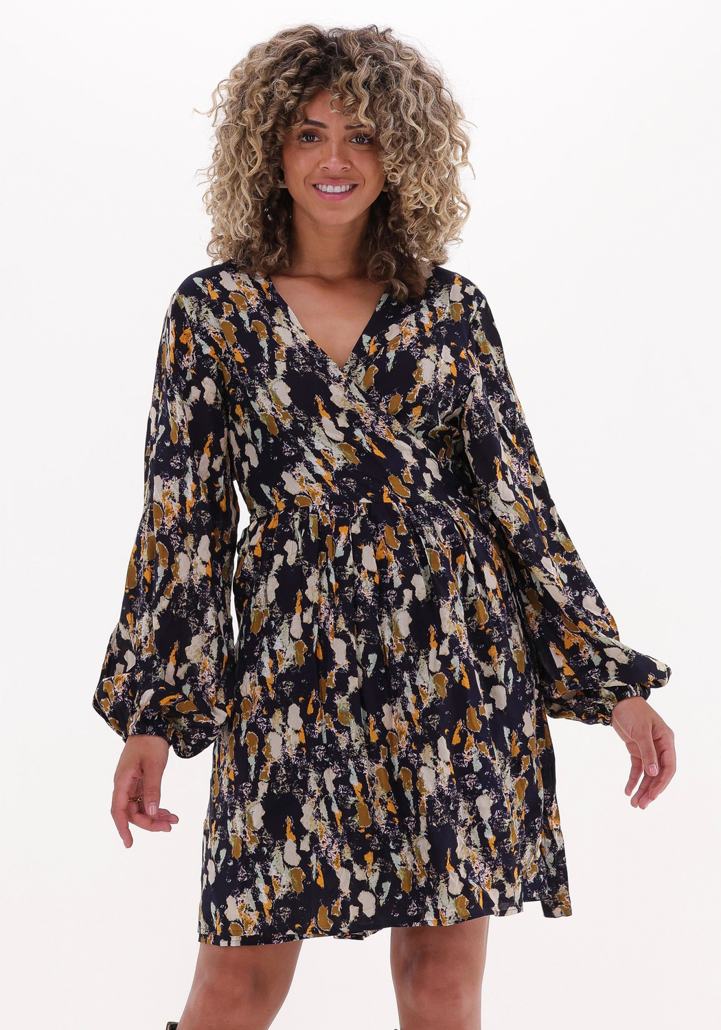 Zwarte SECOND FEMALE Mini jurk MAMMA WRAP DRESS | Omoda
