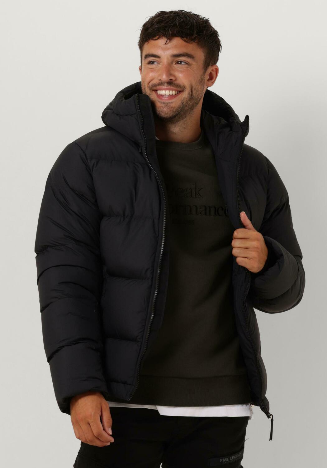 Zwarte PEAK PERFORMANCE Gewatteerde jas RIVEL JACKET | Omoda
